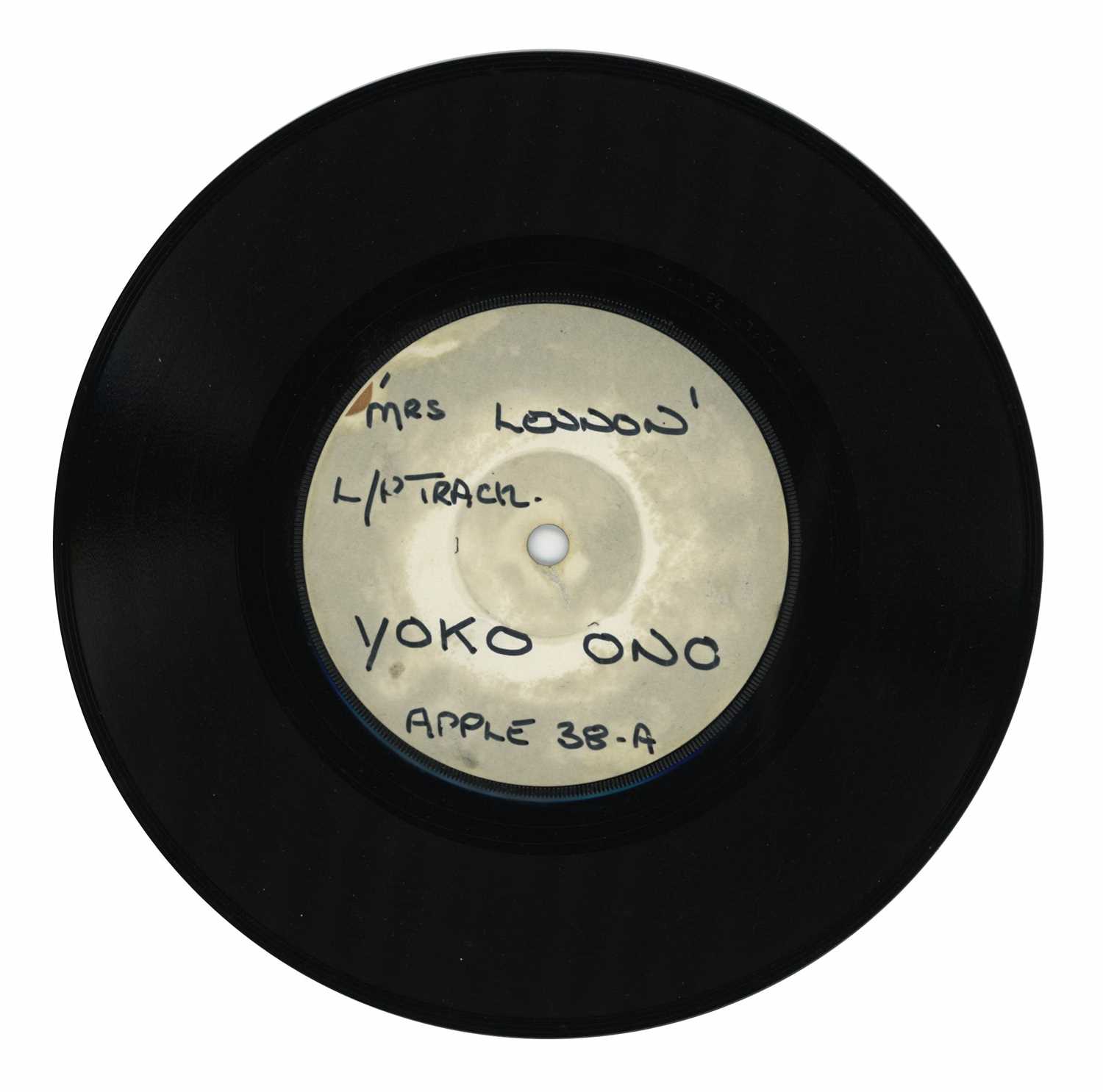 Lot 165 - Yoko Ono Mrs Lennon 7 Inch White Label Test